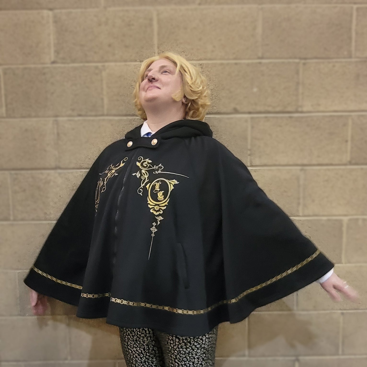 Gothic Black Cape with Gold Floral Prints and Hood – LunaCatz